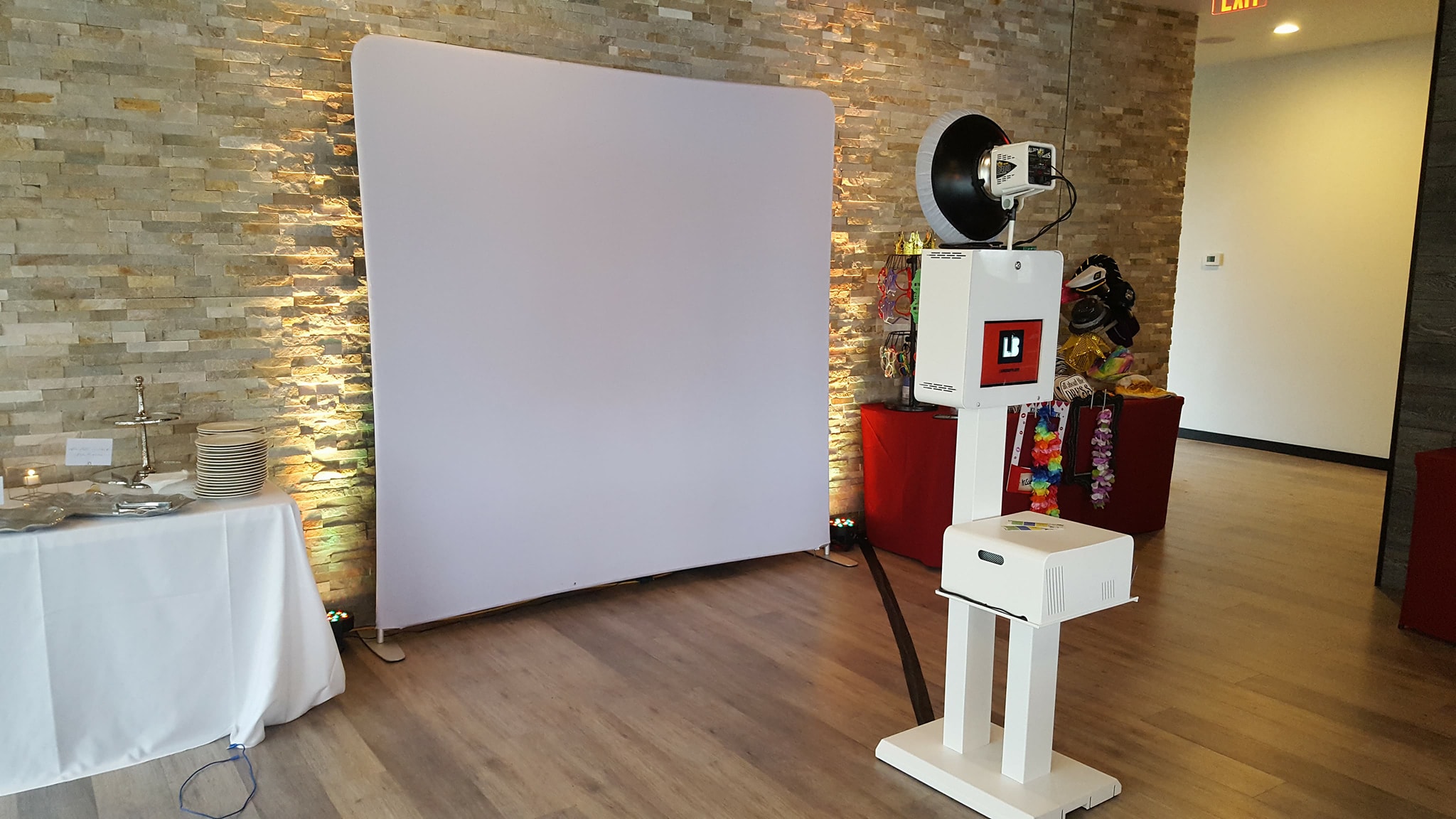 Photo Booths for Chicago, NW Indiana, and SW Michigan